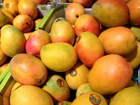 Honey Gold Mangoes - Nutrition - auscrops.com.au