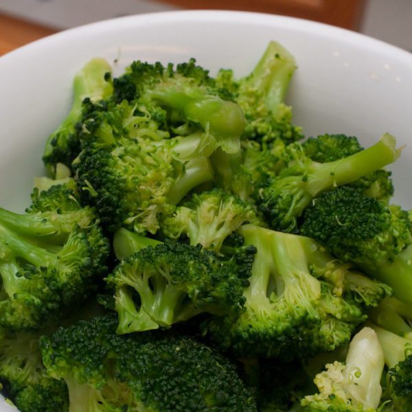 How to Steam Broccoli in Microwave | auscrops.com.au