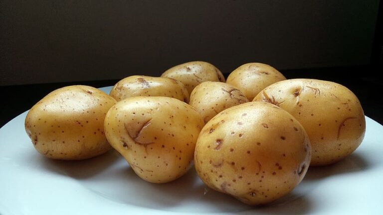 Potatoes Or Potatos - auscrops.com.au